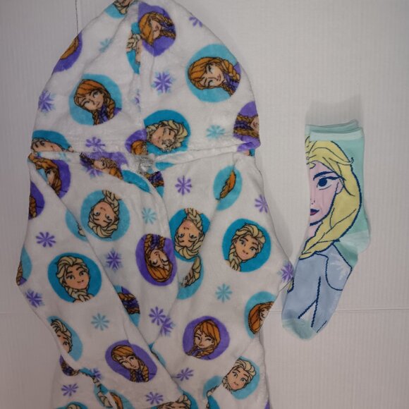 Disney | Pajamas | Disney Frozen Elsa Ankle Socks Robe Bundle | Poshmark